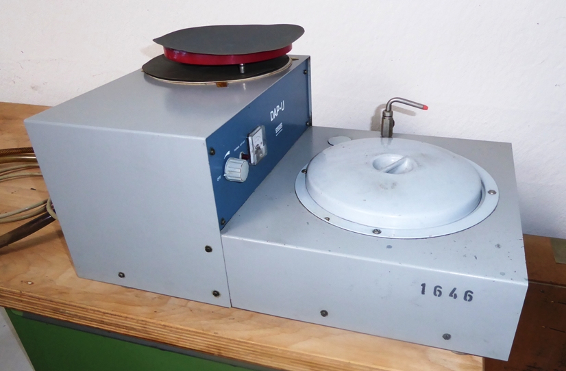 Geiger STRUERS DISCOTOM 1985